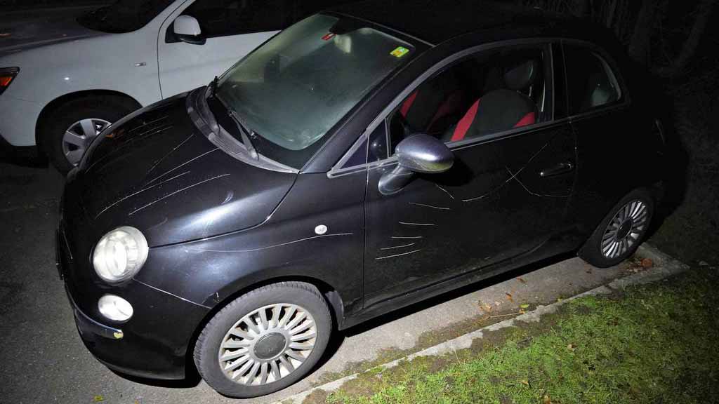Autos zerkratzt – Polizei sucht Zeugen - Urner Wochenblatt