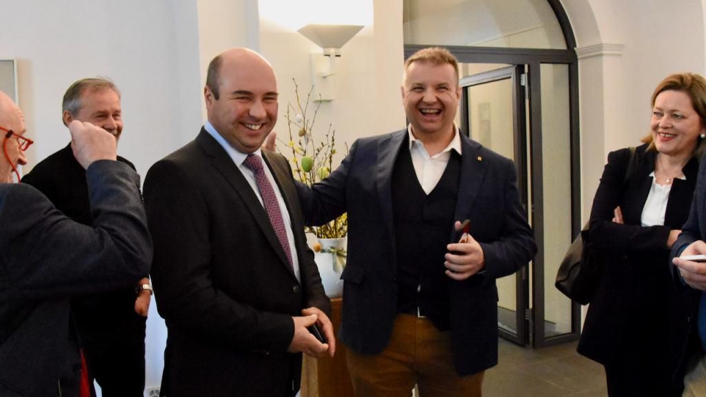 Christian Arnold und Daniel Furrer neu in Regierung gewählt - Urner ...